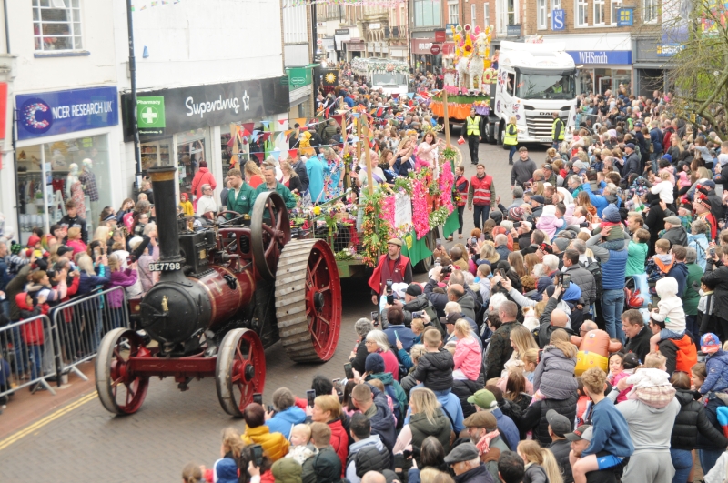 GALLERY – Spalding Flower Parade part two – The Voice