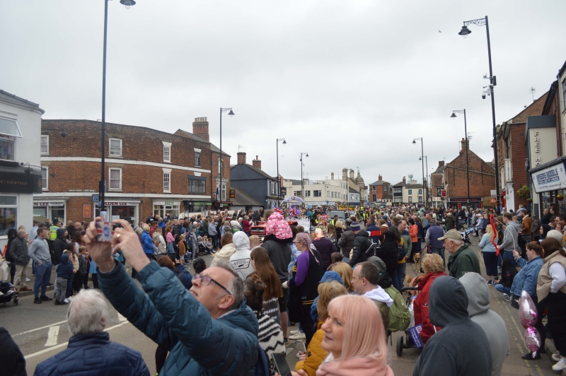 GALLERY – Spalding Flower Parade – part one – The Voice