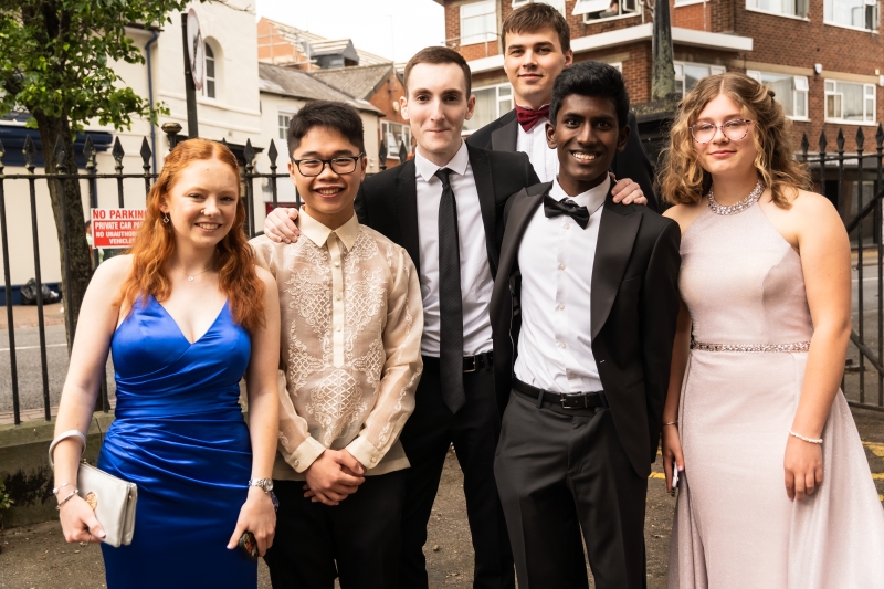 GALLERY – Glitz and glam at leavers’ ball – The Voice