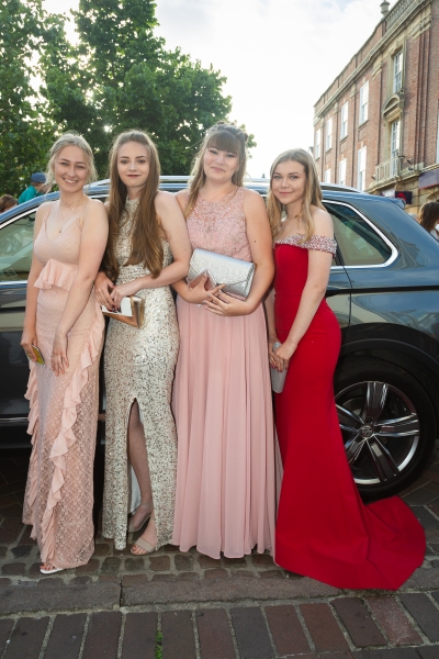 Movie theme to joint prom night – The Voice