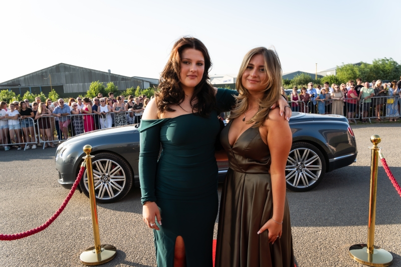Glitz and glam at Year 11 prom – The Voice