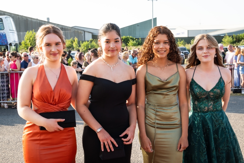 Glitz and glam at Year 11 prom – The Voice