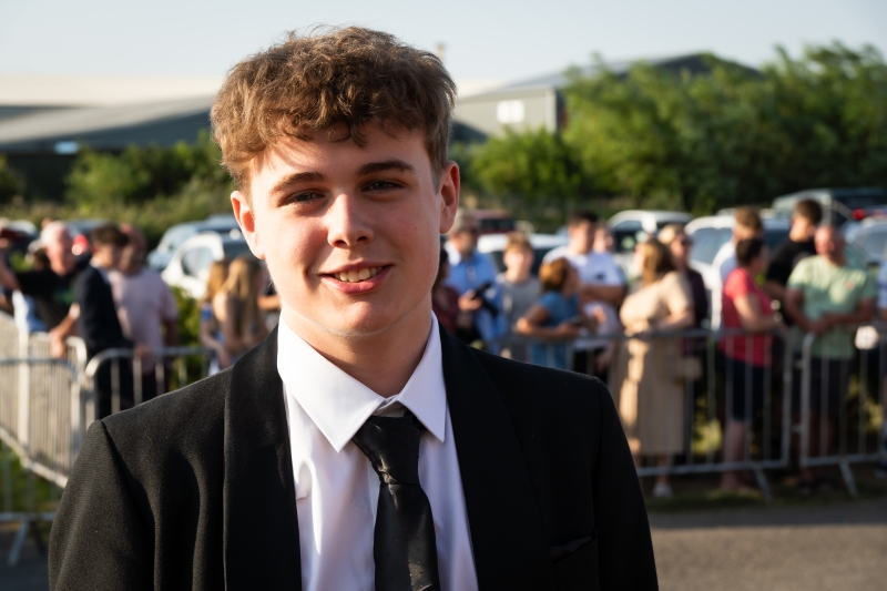 Glitz and glam at Year 11 prom – The Voice
