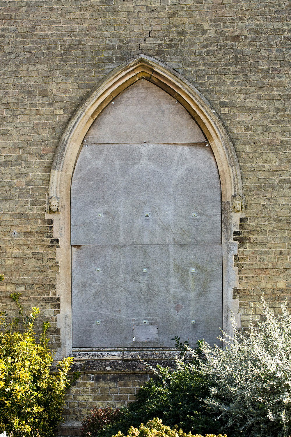Artistic revamp for Holbeach cemetery chapels’ windows - The Voice