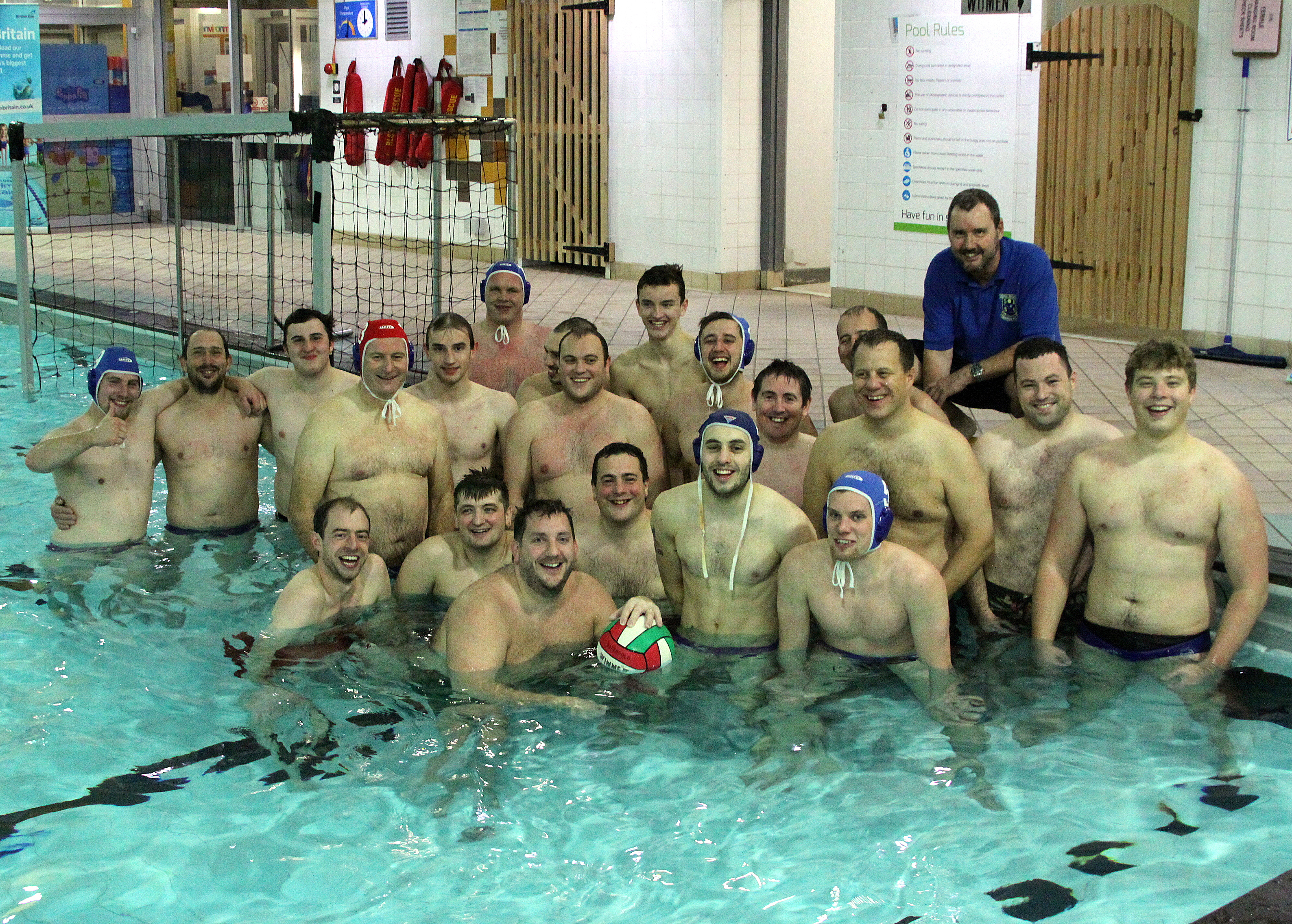 Spalding Round Table gives £500 backing to Spalding Water Polo bid to ...