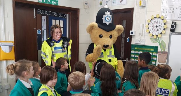 Bobby Bear drops in at Cowbit school – The Voice