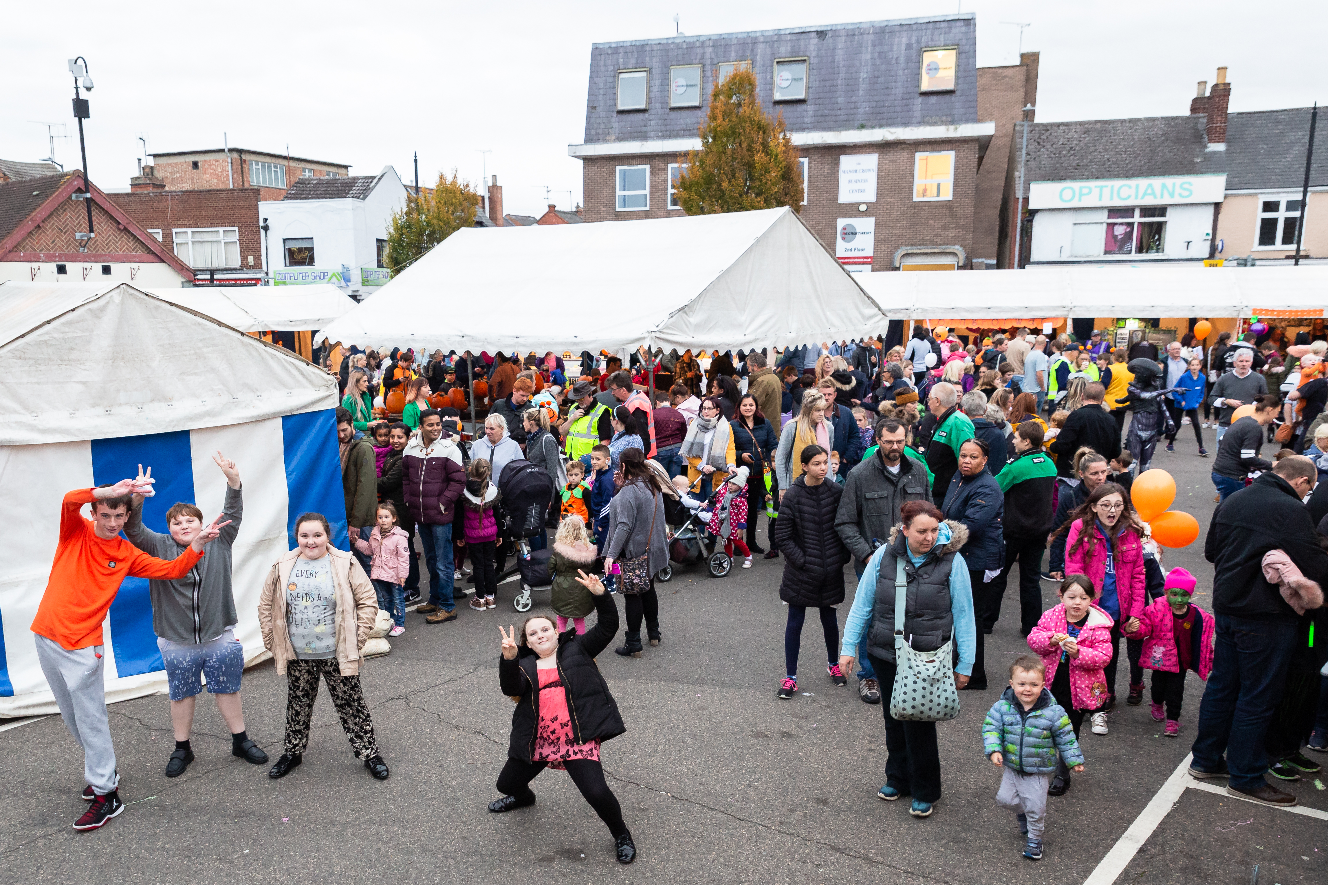 GALLERY: Spalding Pumpkin Parade 2018 – The Voice