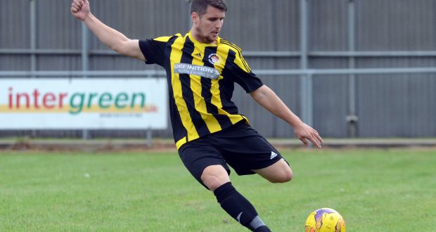 Smith lands Hussey’s award – The Voice