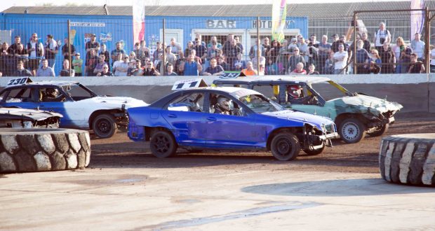 South Holland racers after a slice of £5k prize fund at Adrian Flux ...