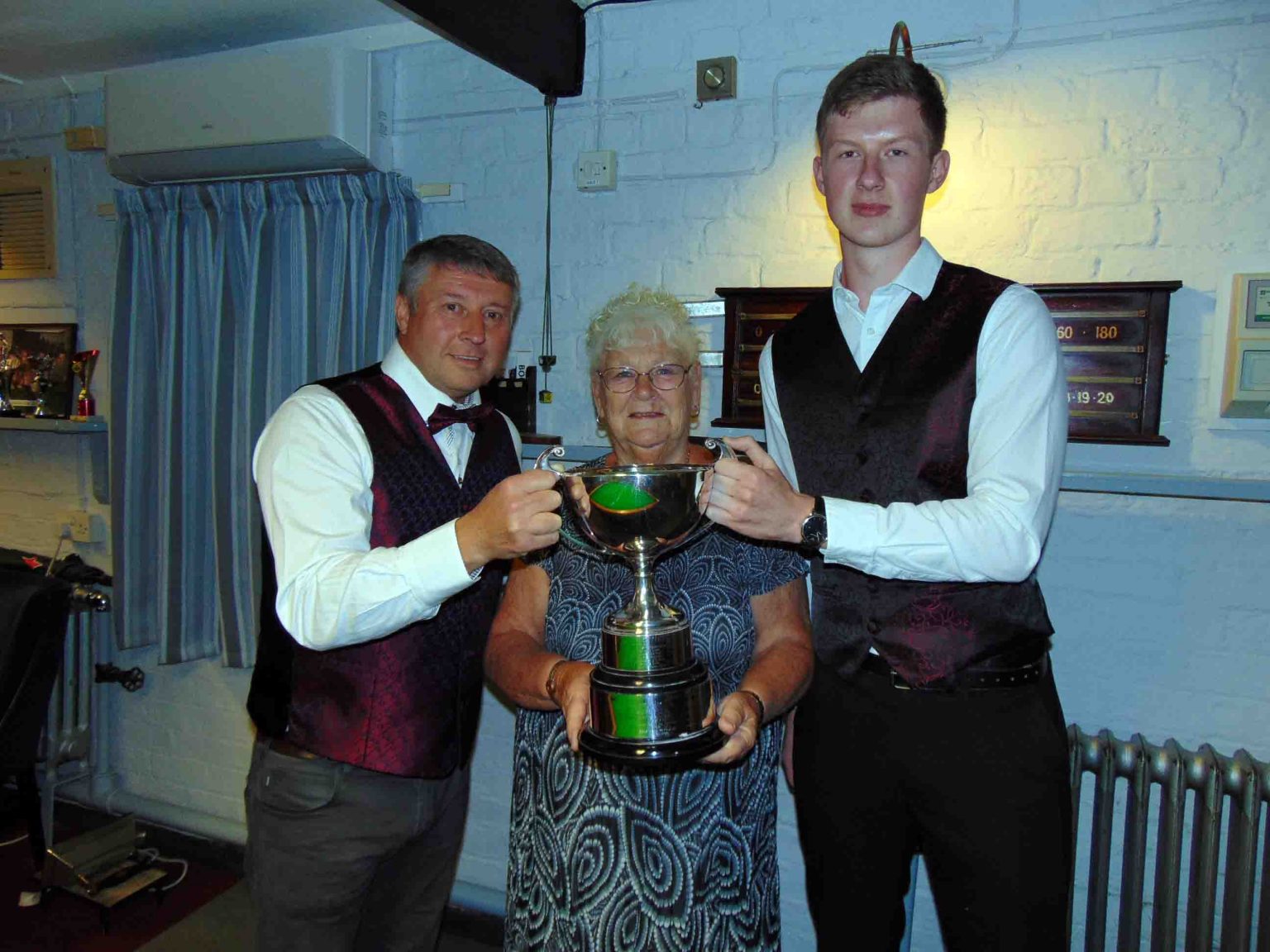 All-Donington pairs final goes to final black as snooker makes a brief ...