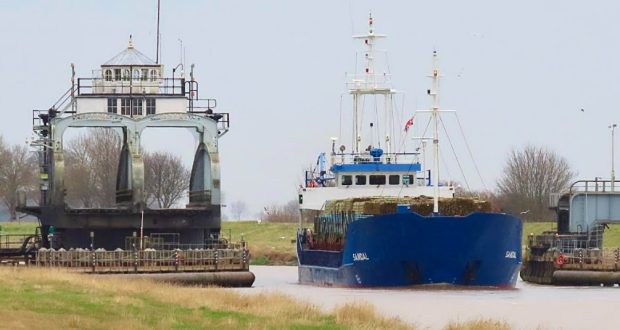 County council says its aware of Cross Keys Bridge traffic issues – The ...