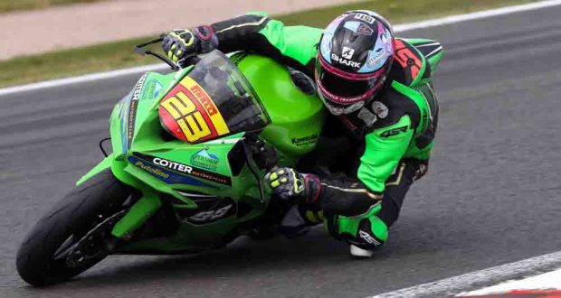 Huge crash wrecks the weekend for G&S Racing Kawasaki duo at Oulton ...
