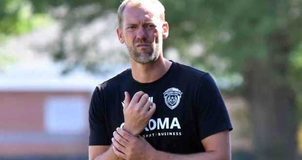 Third place Tulips sack boss Whaley – The Voice