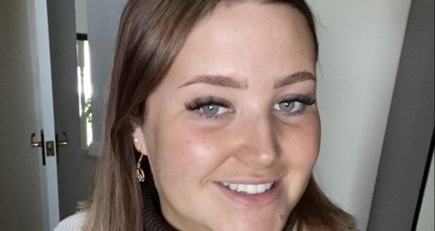 Katie wants people to smile – The Voice